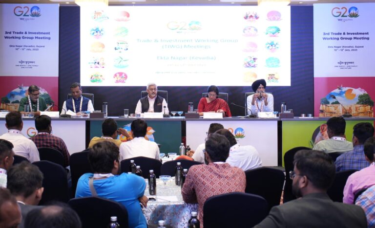 Shri Sunil Barthwal, Secretary, Department of Commerce, Ministry of ...